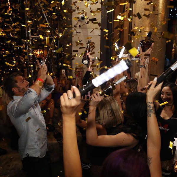 Pack of 5 Giant Confetti Cannons (White Tissue Paper) | Ice Entertainments